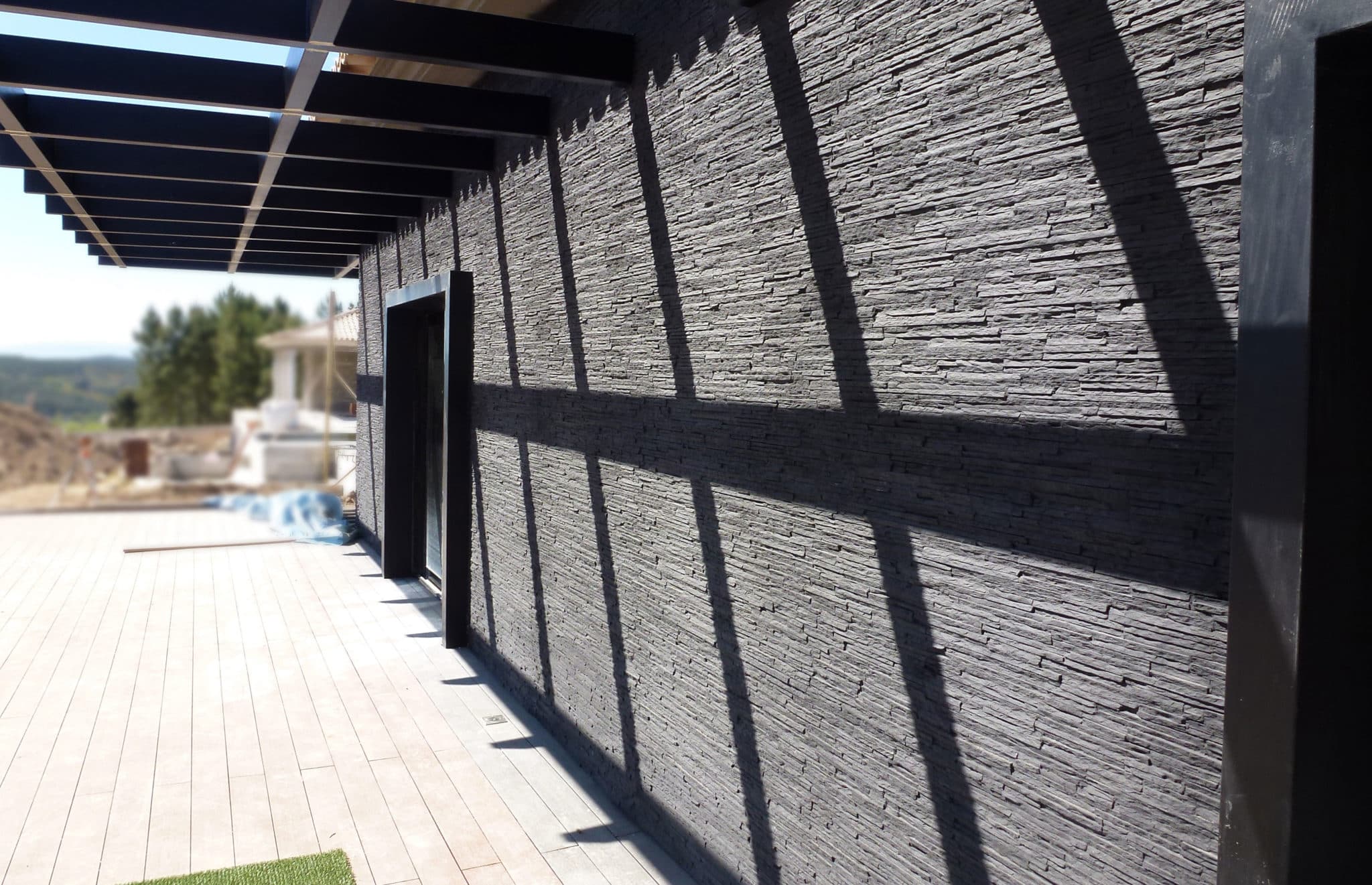 Paneles decorativos para fachadas exteriores | Panel Piedra